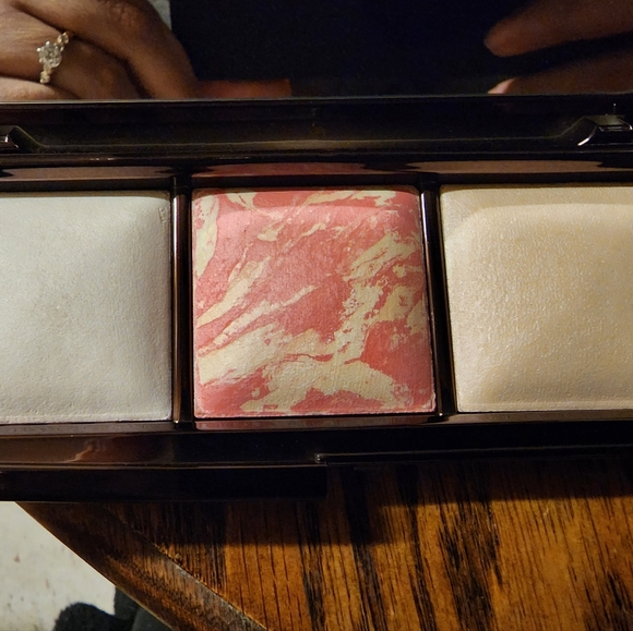 Hourglass | Makeup | Hourglass Ambient Lighting Ethereal Edit | Poshmark